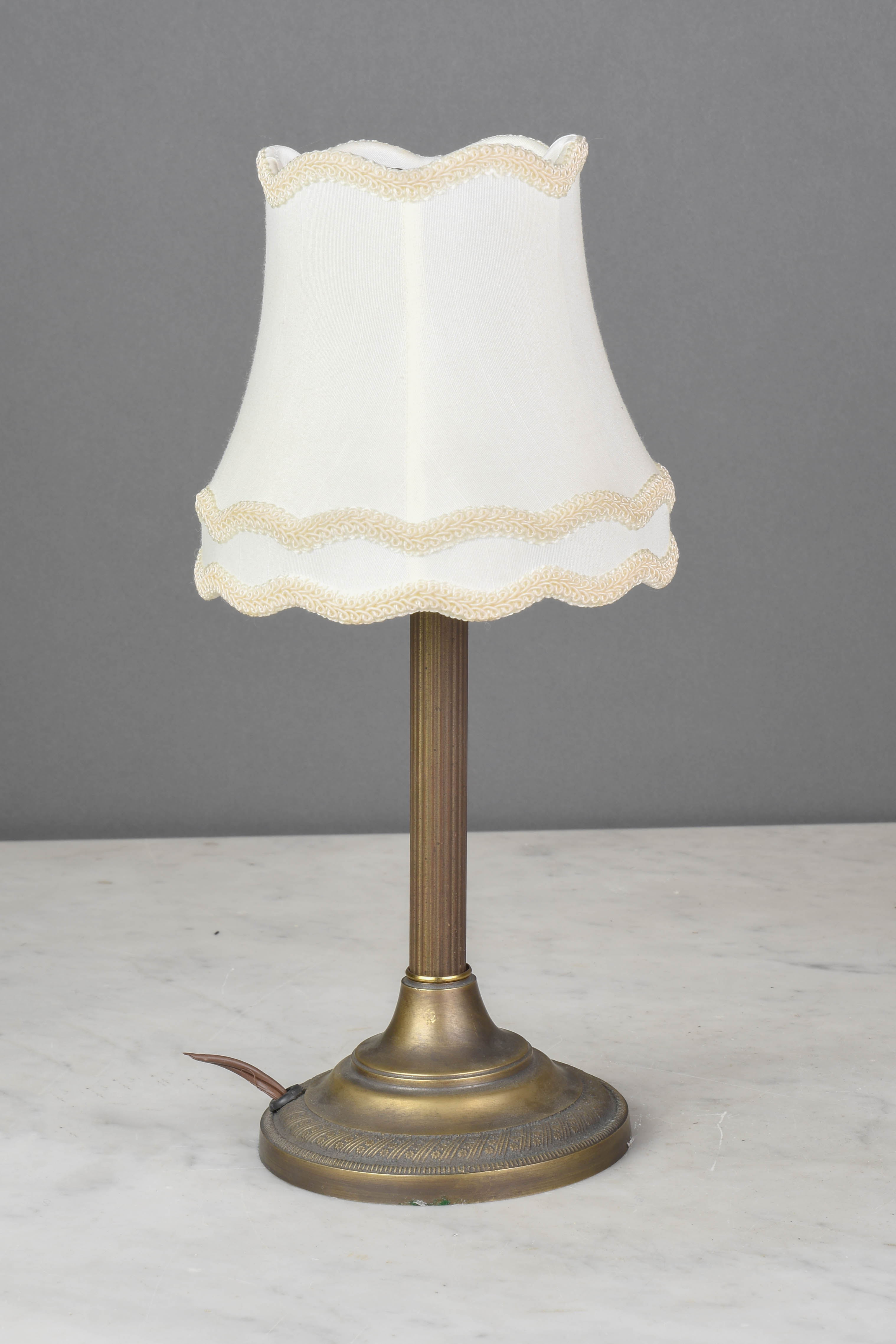 Simple Brass Column Plug In Cafe Table Lamp | Cafe Table Lamps ...