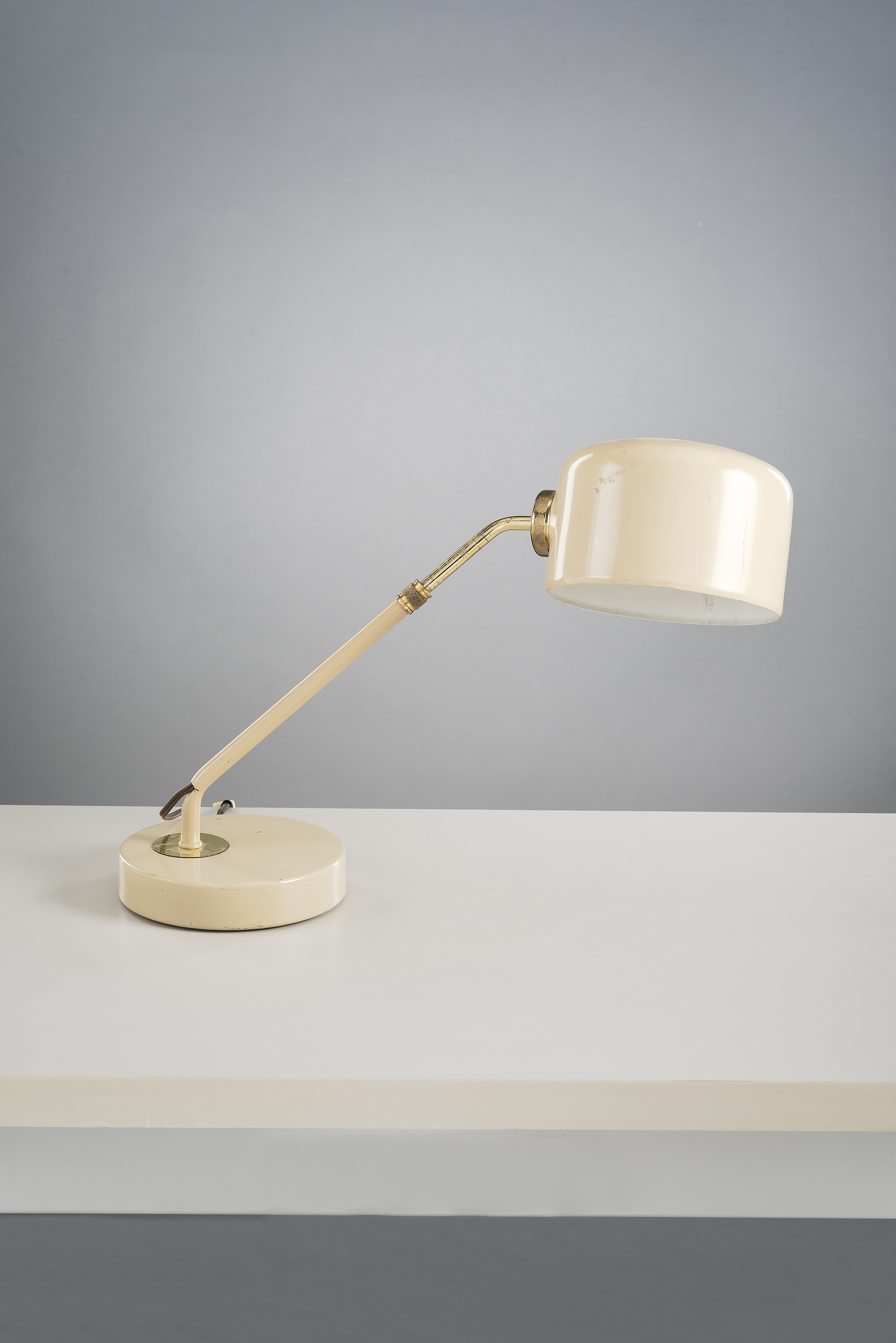 Brass & White Reflector Desk Lamp | Desk Lamps | Collection | City ...