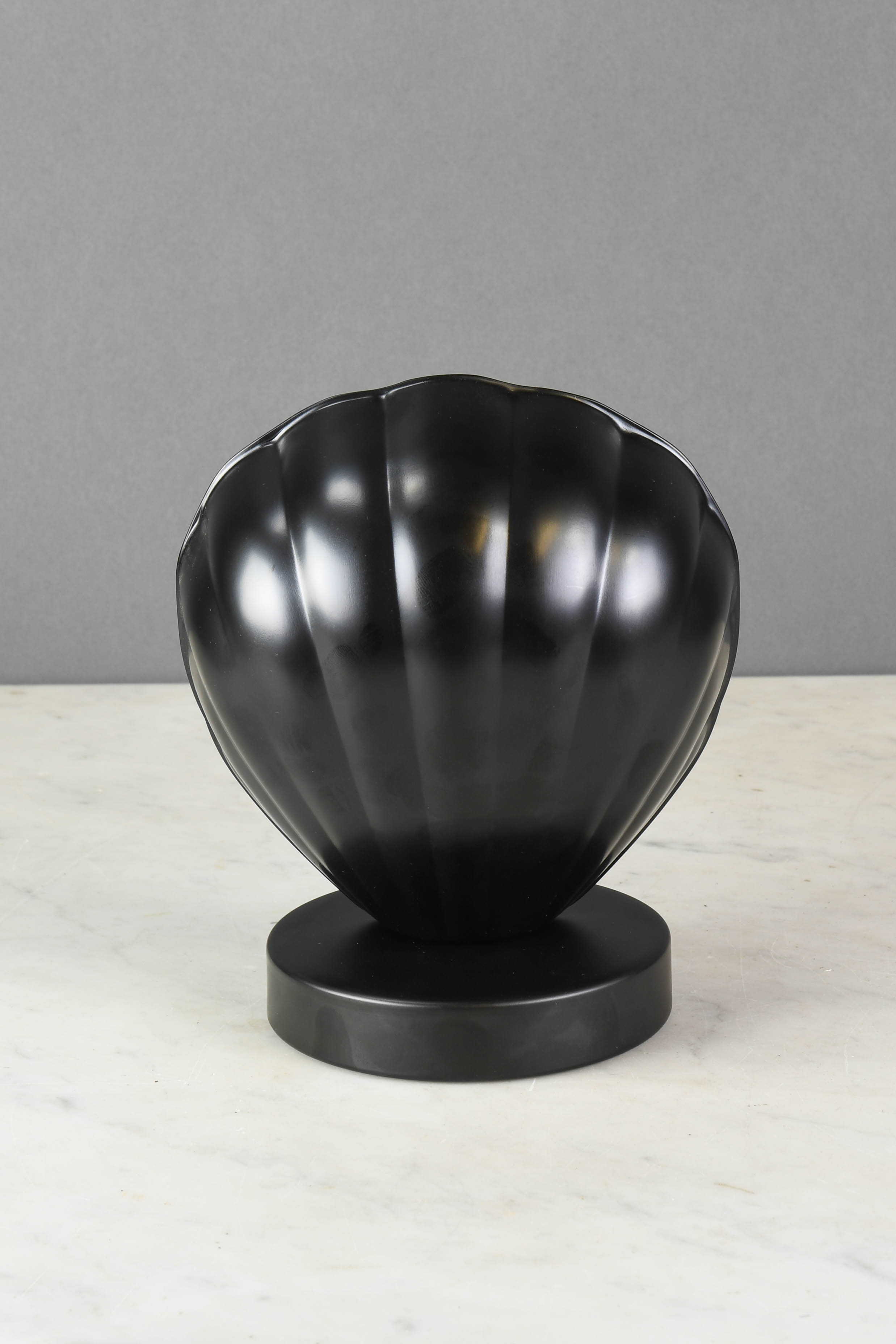 Black Clamshell Stage Footlights | Table Lamps | Collection | City ...